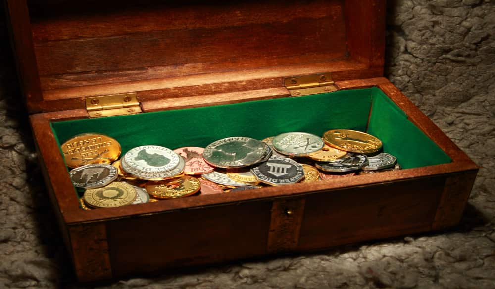 Man Searches "Beyond the Grave" for Buried Treasure in New Mexico ...