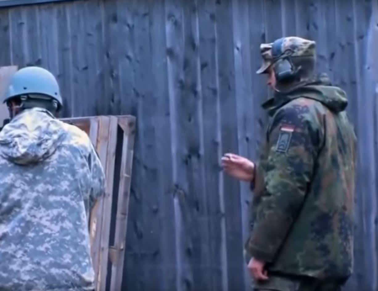 Video: German Army Instructor Catches Hot Bullet Casing With Bare Hands ...