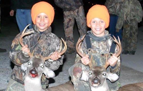 A Very Special Deer Hunt: The Story of Two Kids Hunting For A Cure ...