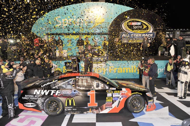 McMurray Takes First Place at NASCAR All-Star Race in Bass Pro Shops ...