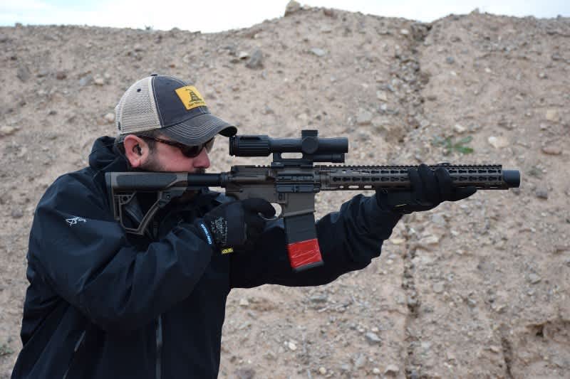 Video: New Daniel Defense Integrally Suppressed Rifle at SHOT 2016 ...