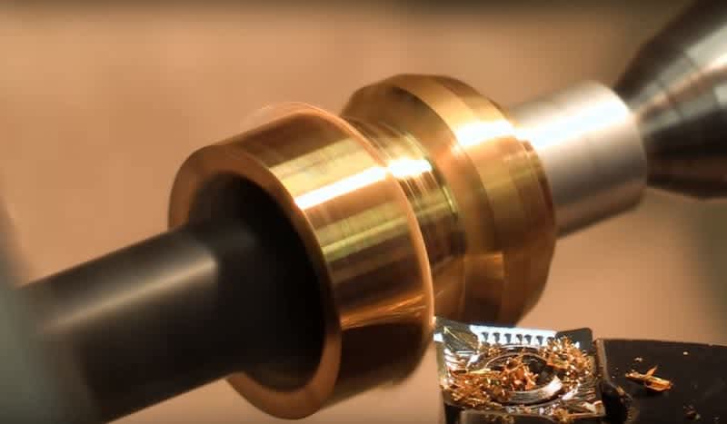 Video: Shooting the World's Most Expensive Shot Shell, a Solid Gold ...