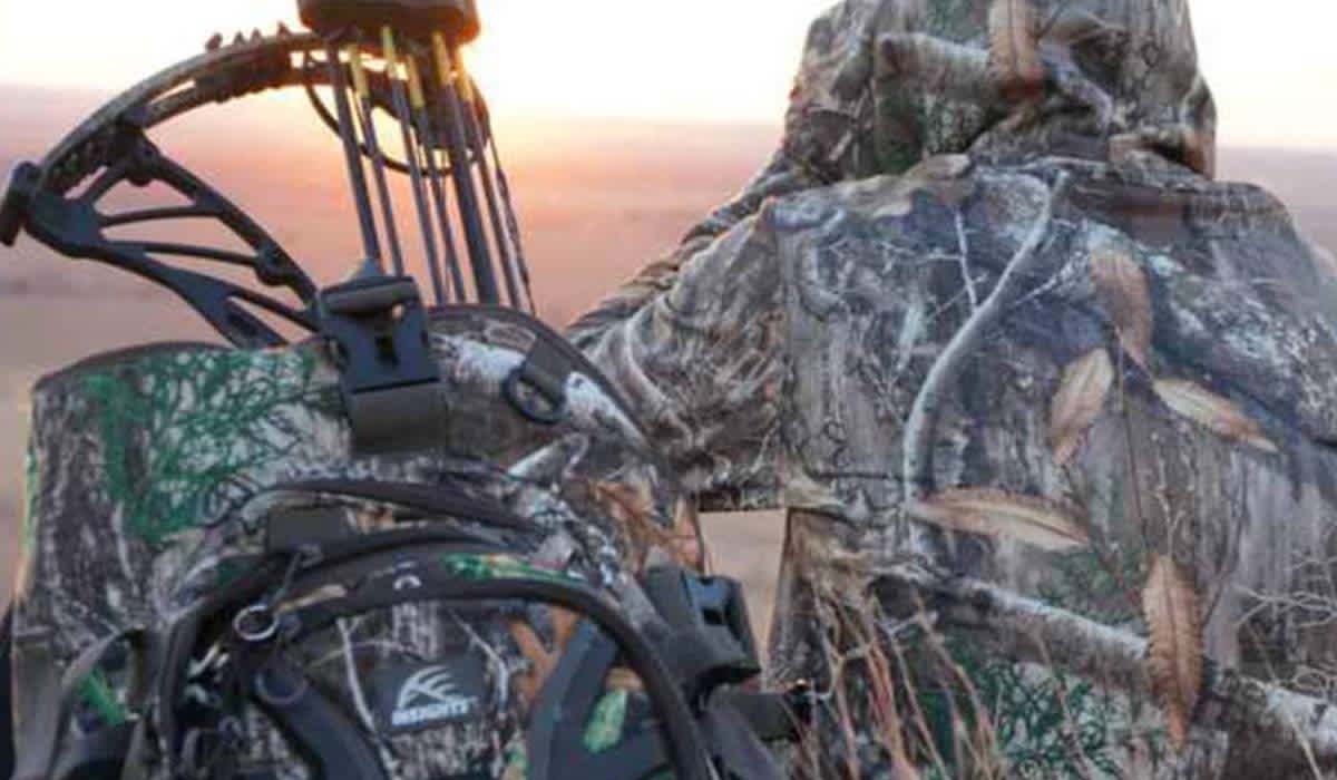 The Mobile Deer Hunter - Run and Gun Scouting and Hunting | OutdoorHub